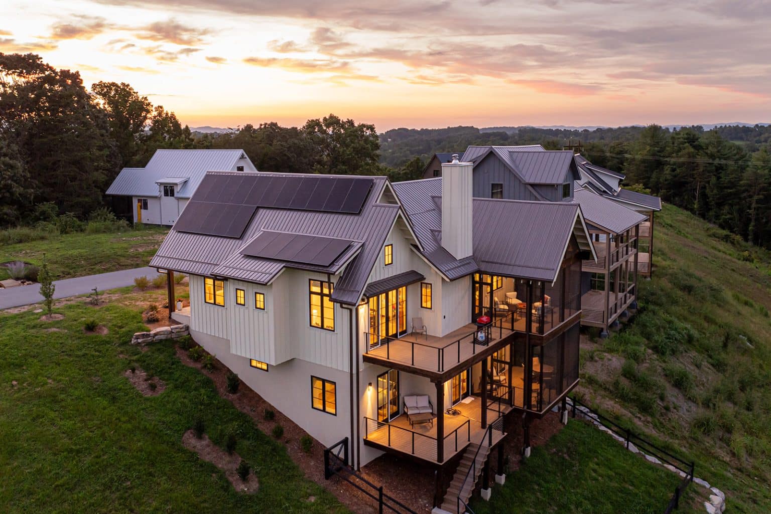 Red Tree Builders | Custom Home Builders | Asheville NC